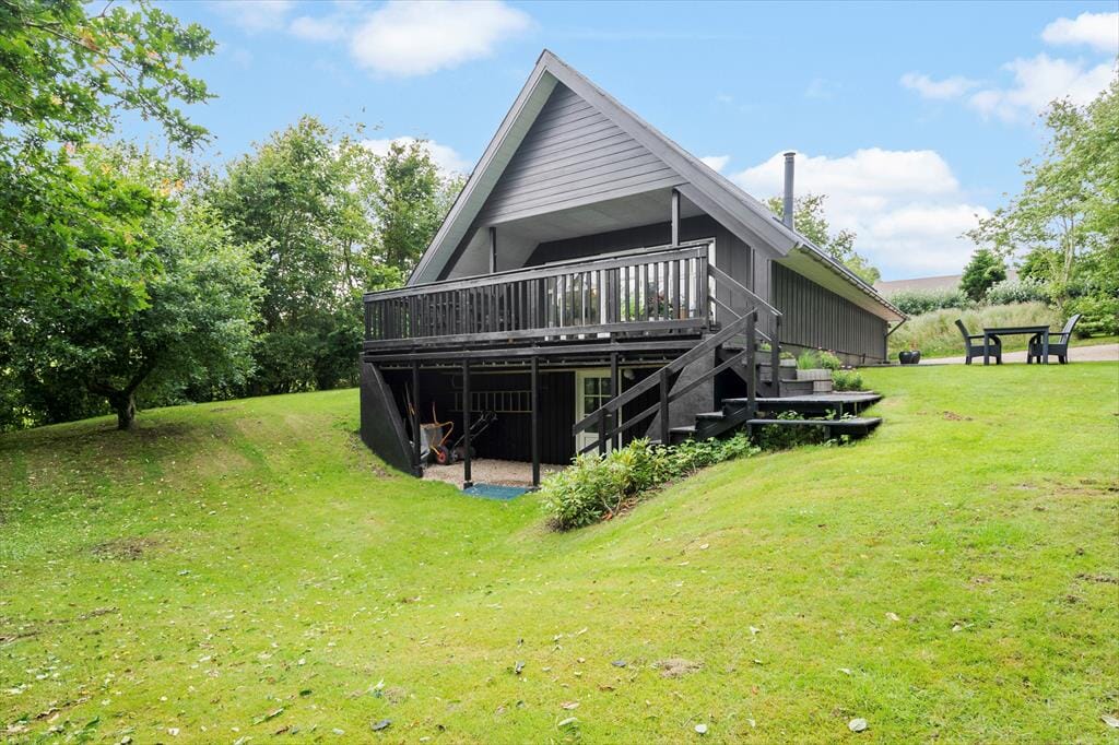 Nyrenoveret sommerhus i dejlige Toftum Bjerge